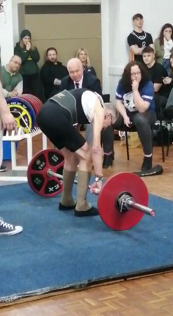 Самый сильный дедушка в мире установил новый рекорд по тяжелой атлетике ...