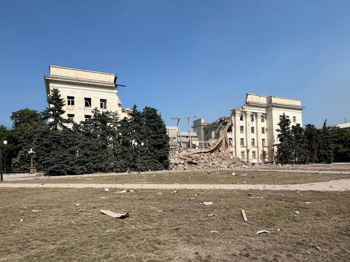 Strikes on Kherson Regional Military Administration: Zelenskyy issues a ...