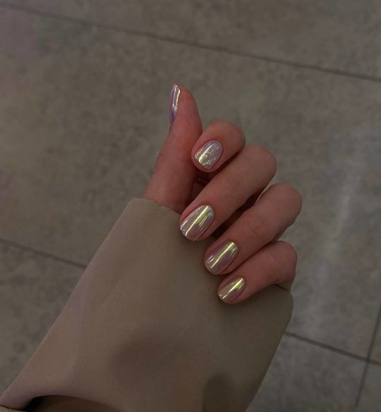 Манікюр на короткі нігті ідеї що будуть у тренді цієї зими Читайте на Ukr Net