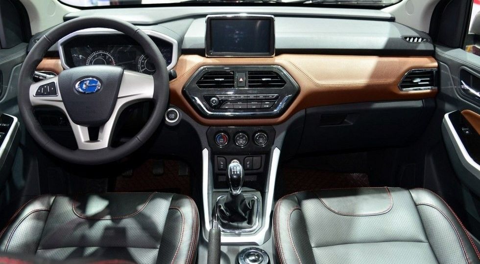 Changhe запустила серийное производство нового минивэна M70 — Новости