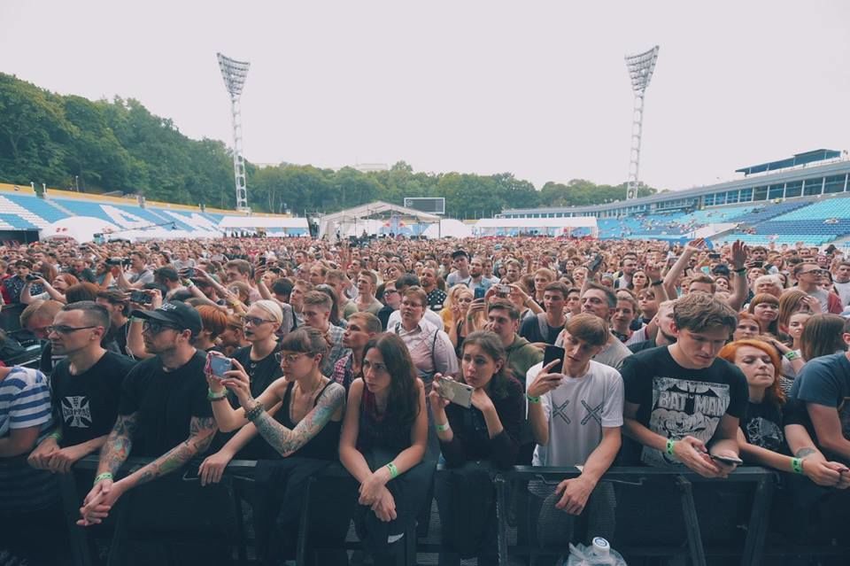 Bonobo украл сердце украинской публики, а Massive Attack ее очаровали. Как прошел второй день ...