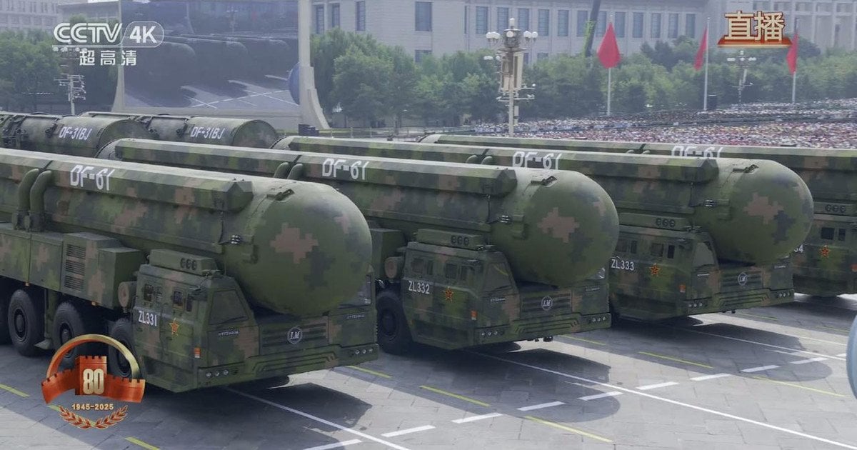 Китай здивував світ новою міжконтинентальною ракетою DF-61 — Світ