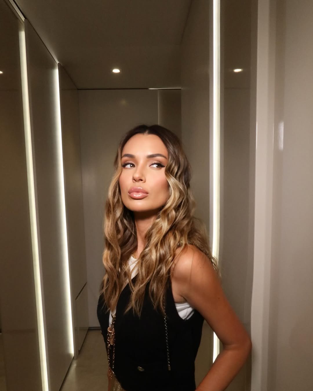 Сестру-зрадницю Єфросиніної обікрали в РФ: фото — Гламур