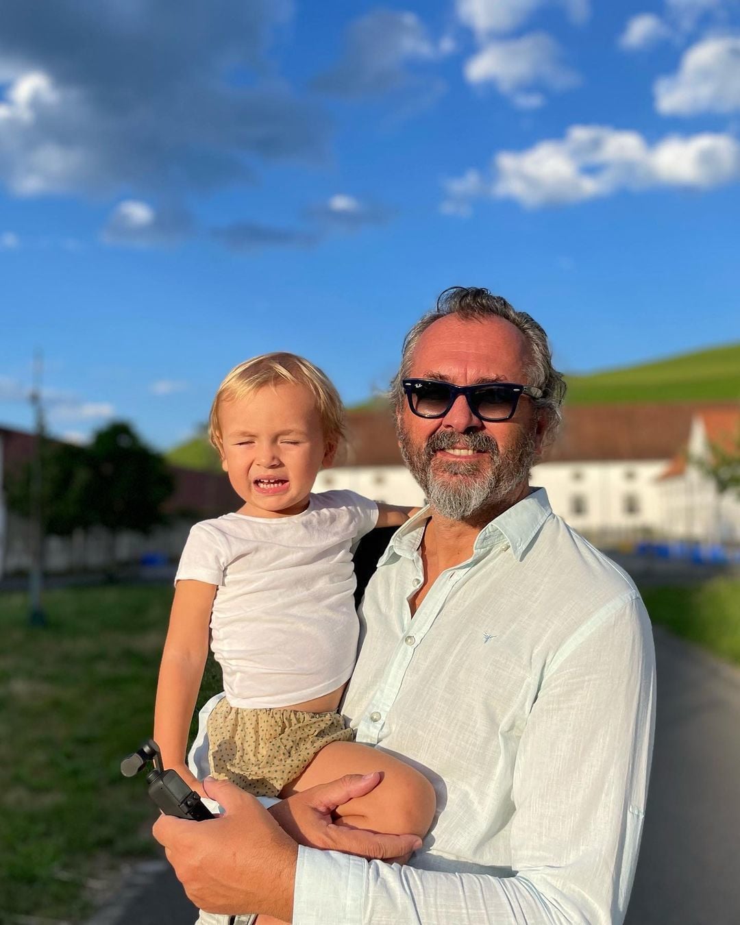 Василиса Фролова показалась с мужем и сыном и призналась, чем ее удивила Швейцария: фото ...