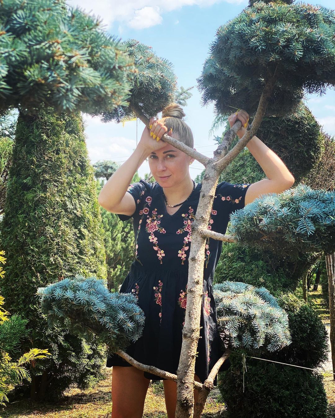 Новини шоу-бізнесу: Тоня Матвієнко засвітила ніжки у мінітуніці на ...