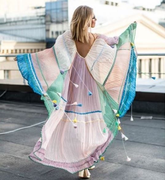 Беременная Собчак в дизайнерских платьях наслаждается отдыхом в Италии ...