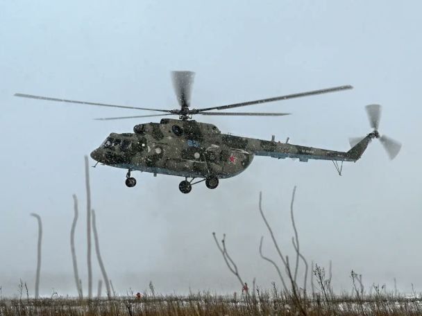 Що відомо про пілота Мі-8, який перегнав російський вертоліт до України ...