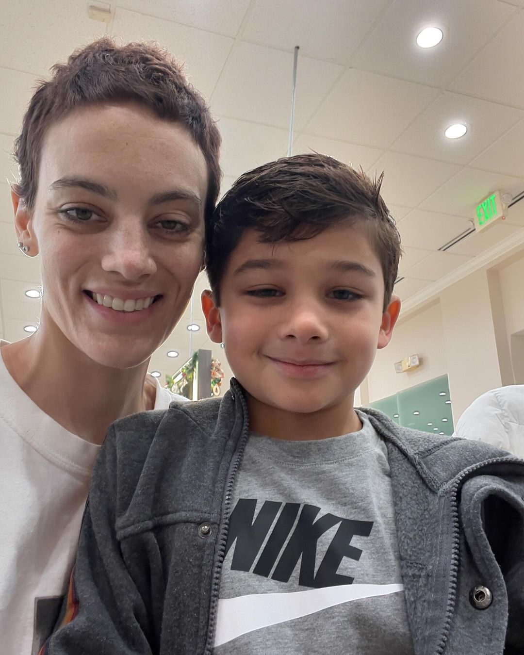 Співачка Кет Дженіс померла від тяжкої хвороби: фото, відео | Новини ...