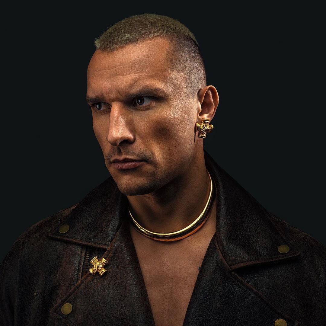 Тарас Цимбалюк змінив колір волосся та показав стале м'язи у новій ...