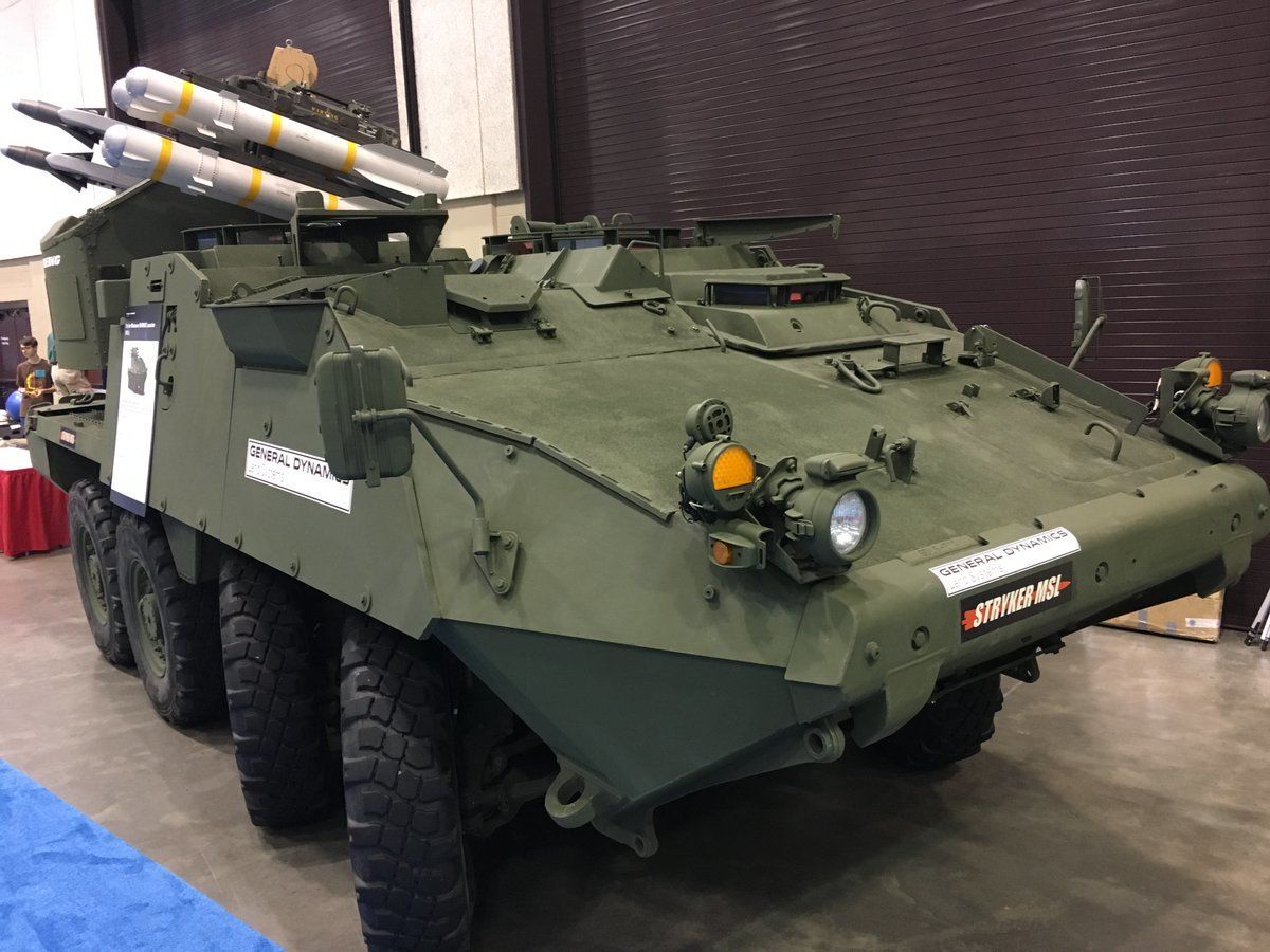 Американский бронетранспортер Stryker получил зенитный ракетный модуль ...