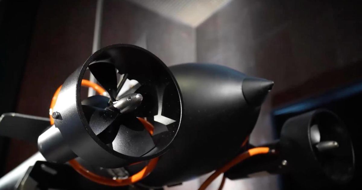 Україна представила підводні дрони TOLOKA для знищення Кримського мосту ...