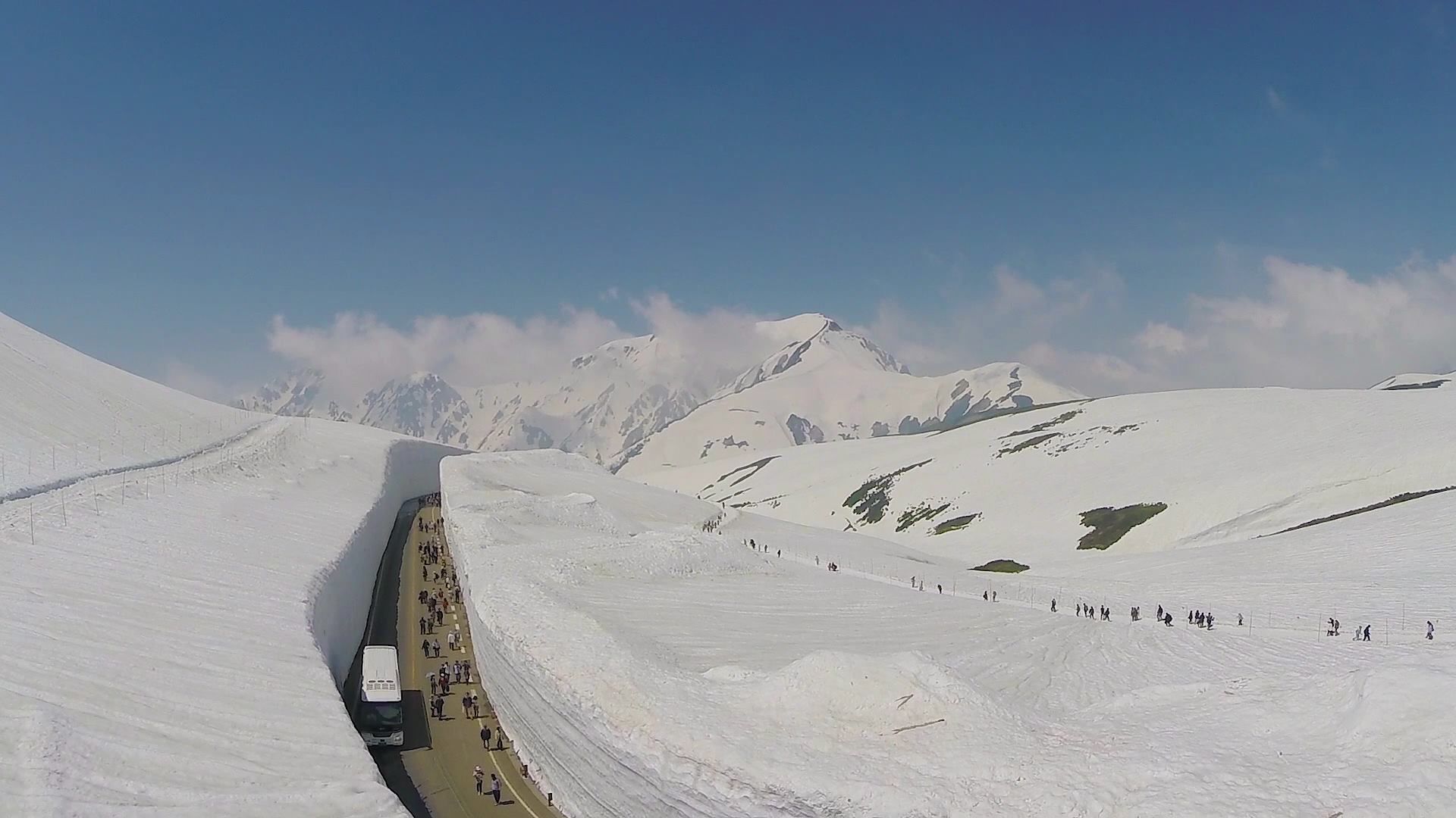 В Японии нашли прототип стены из легендарного сериала "Игра престолов ...