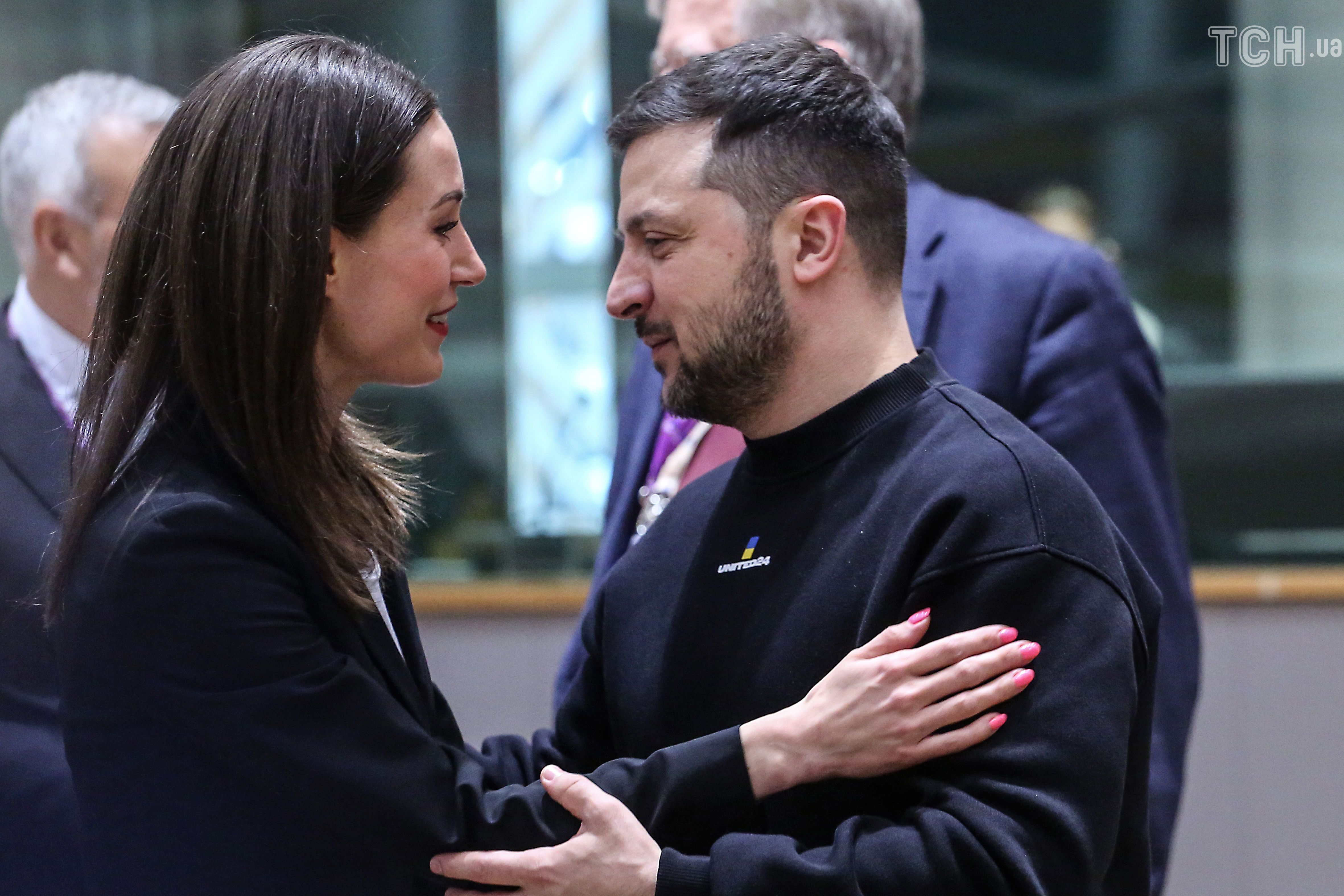 Мило усміхалася і ніжно обіймала: як прем’єр-міністерка Фінляндії ...