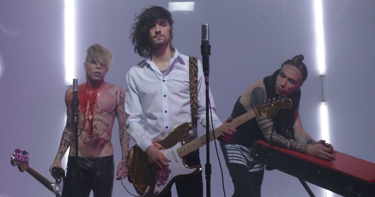 Quest Pistols запремьерили свой зажигательный трек Я твой наркотик на украинском языке: видео ...