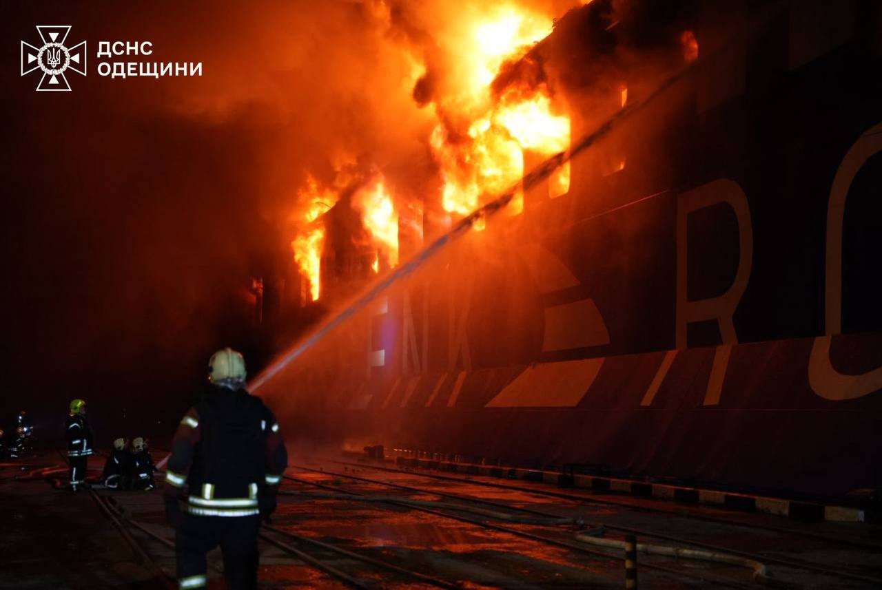 Ship burns after Russian strike in Odesa region: Zelenskyy responds ...