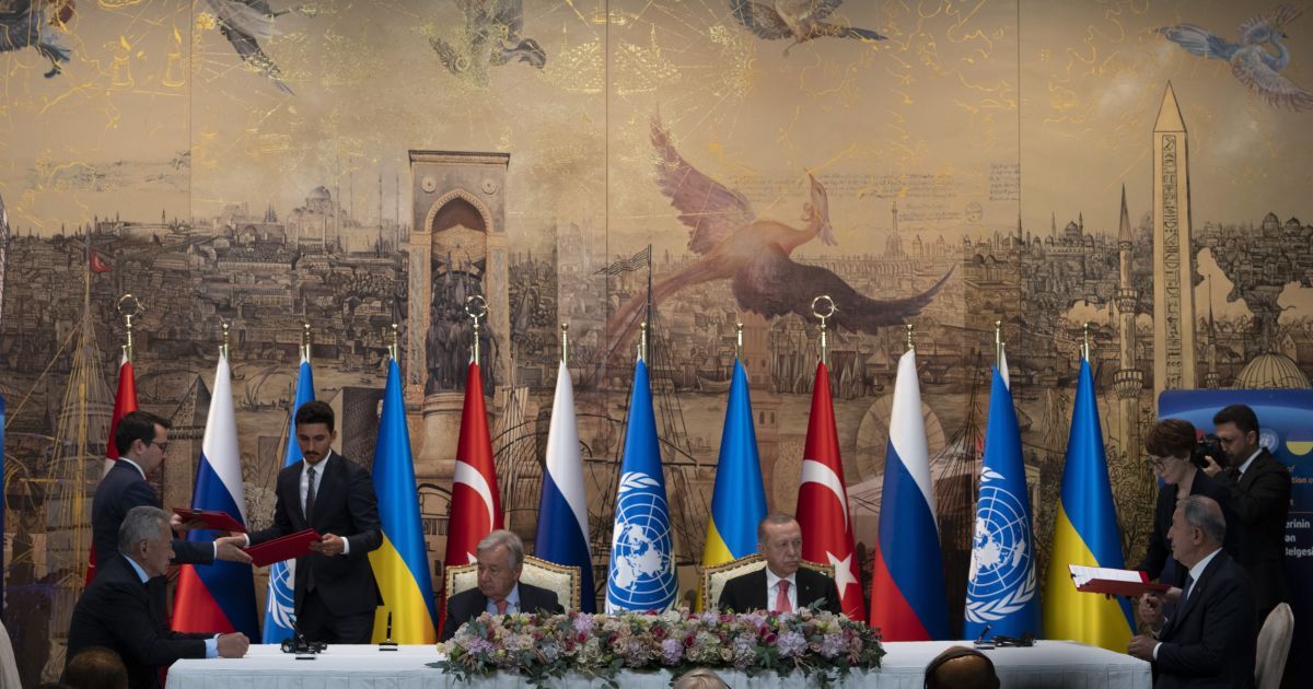 Експорт зерна з України Україна Туреччина та ООН підписали угоду щодо розблокування експорту