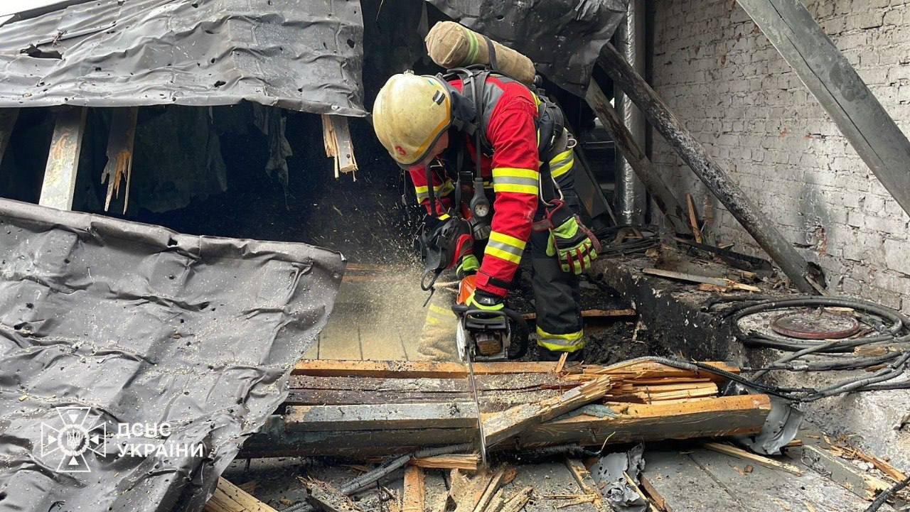 Strike on maternity hospital in Sumy: Photos of aftermath — Ukraine