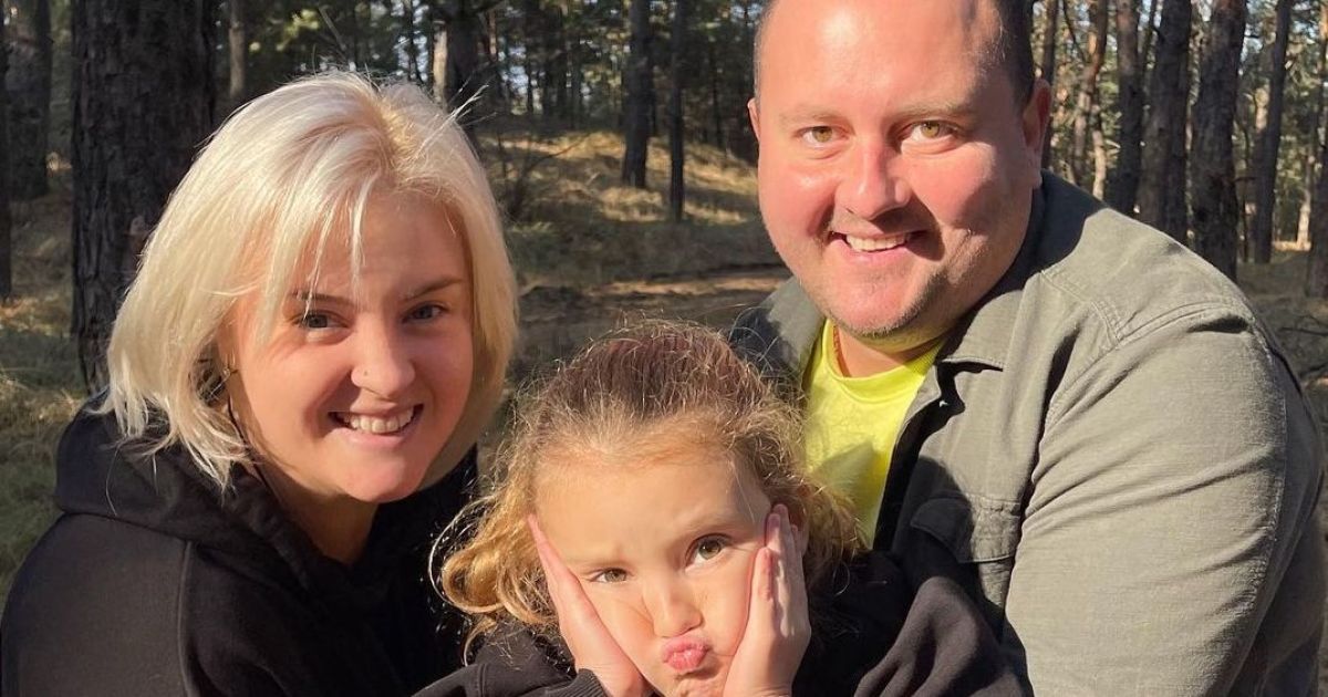 Война в Украине: Юрий Ткач растрогал до слез встречей с дочерью и женой ...