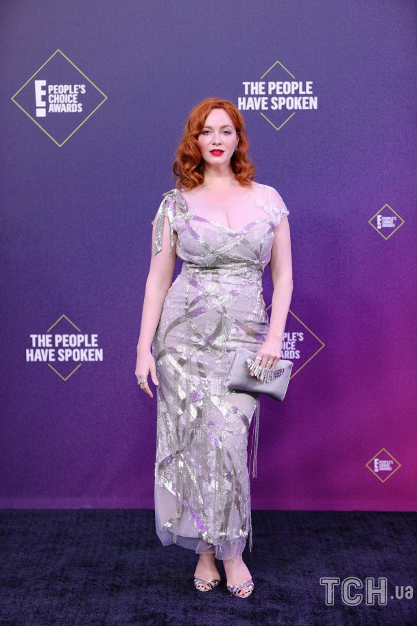 Кристина Хендрикс прошлась по красной дорожке на People's Choice Awards ...