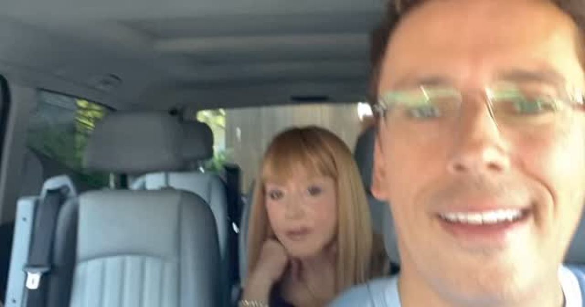 Youtube Відео — Пугачова й Галкін назавжди їдуть з Росії Свій замок