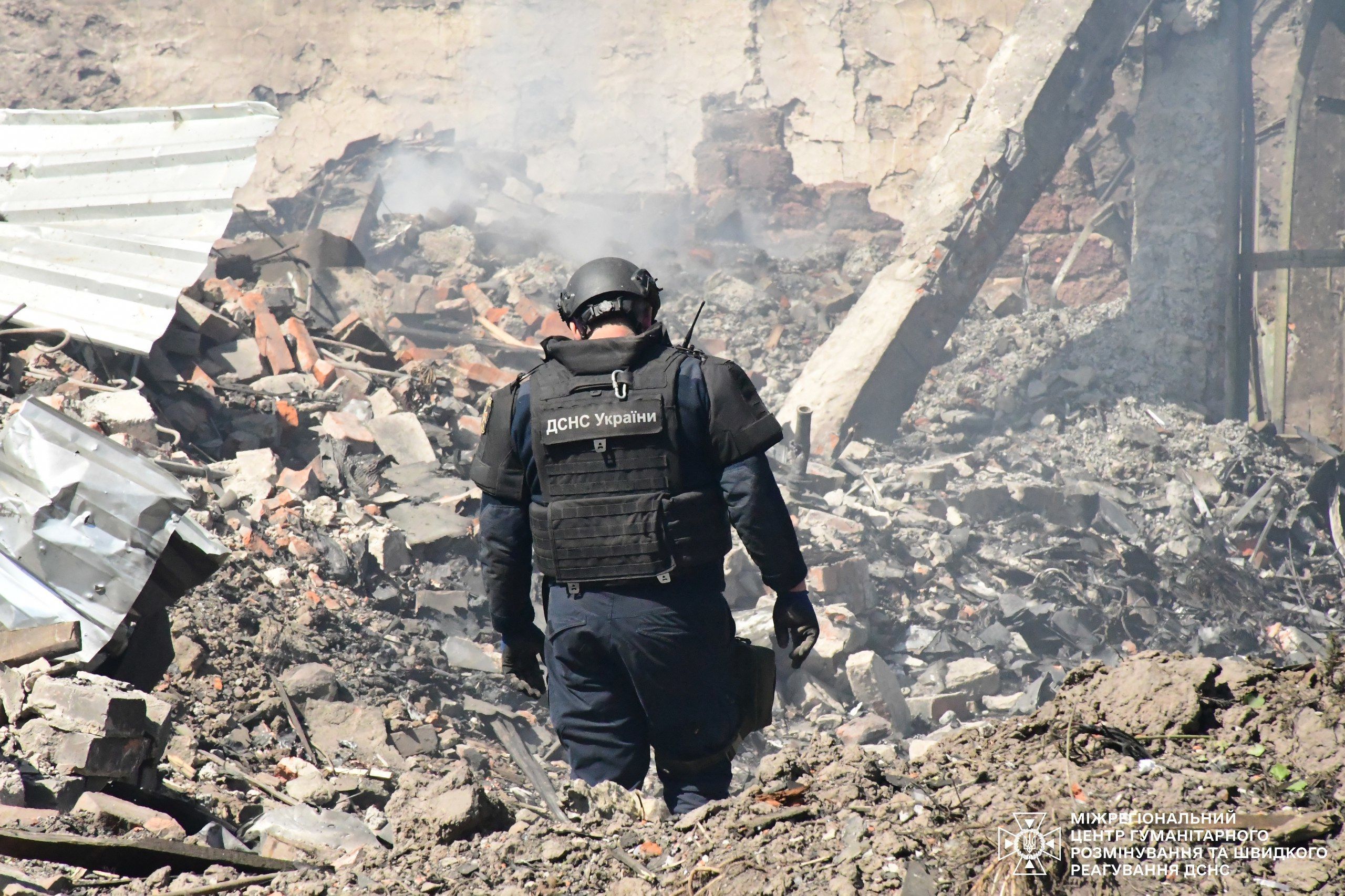 Kharkiv hit by air bombs - photos of the aftermath of the Russian attack