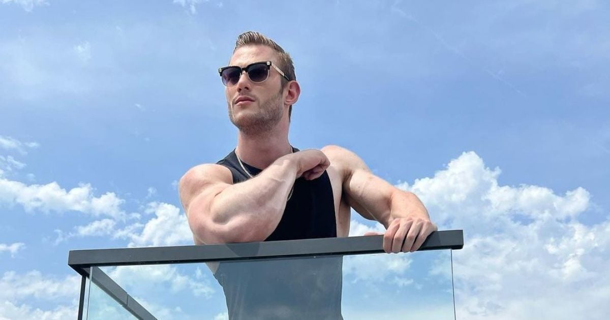 Стриптизер рассказал, как исполнил предсмертное желание 80-летней ...