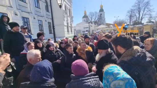 Конфлікт у Києво Печерській Лаврі митрополит УПЦ МП Павло пригрозив