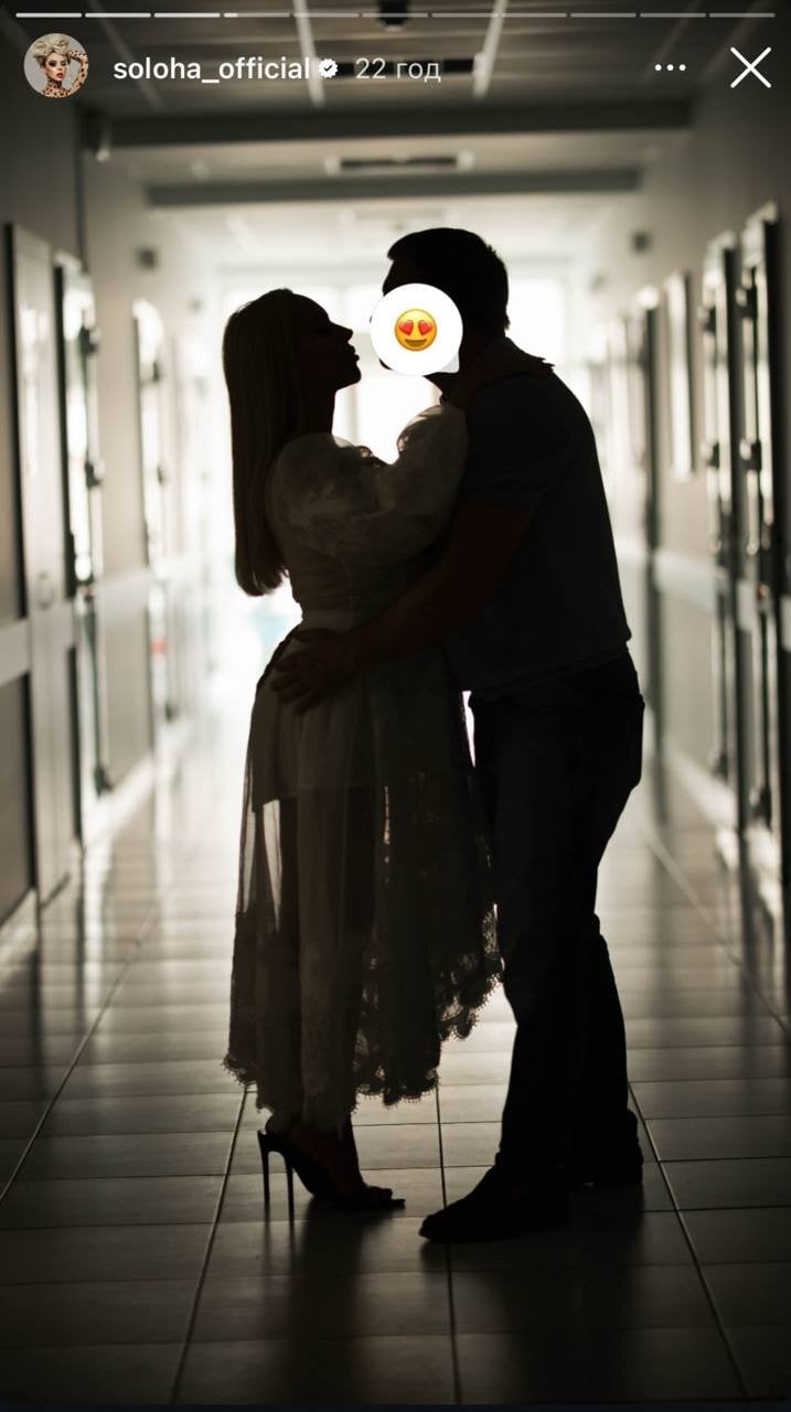 СолоХа виписалася з пологового і вперше показала чоловіка: фото — Гламур