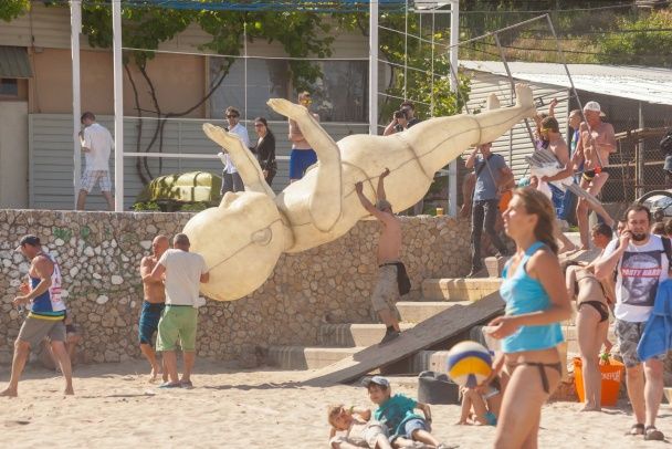 художник Александр Милов, скульптура "Любовь", Burning Man, — Интервью