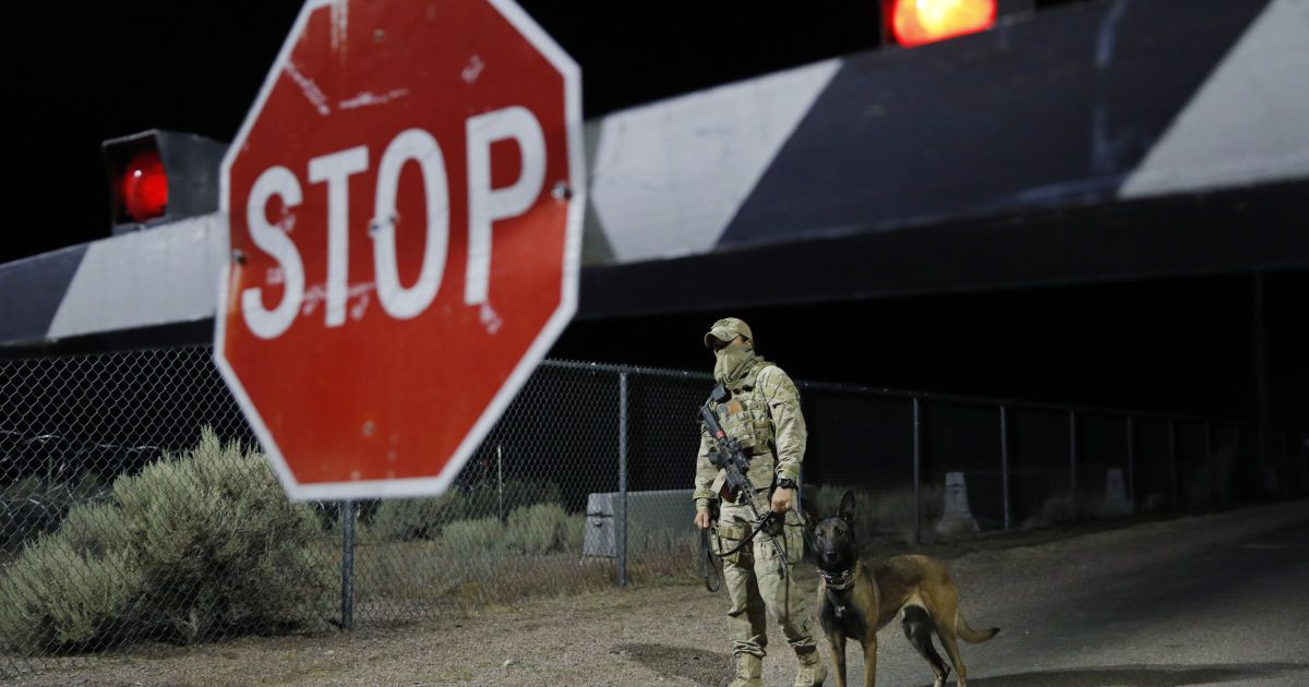 Таємничий RAT55 у Зоні 51 - надсекретний літак з’їхав в легендарний ...