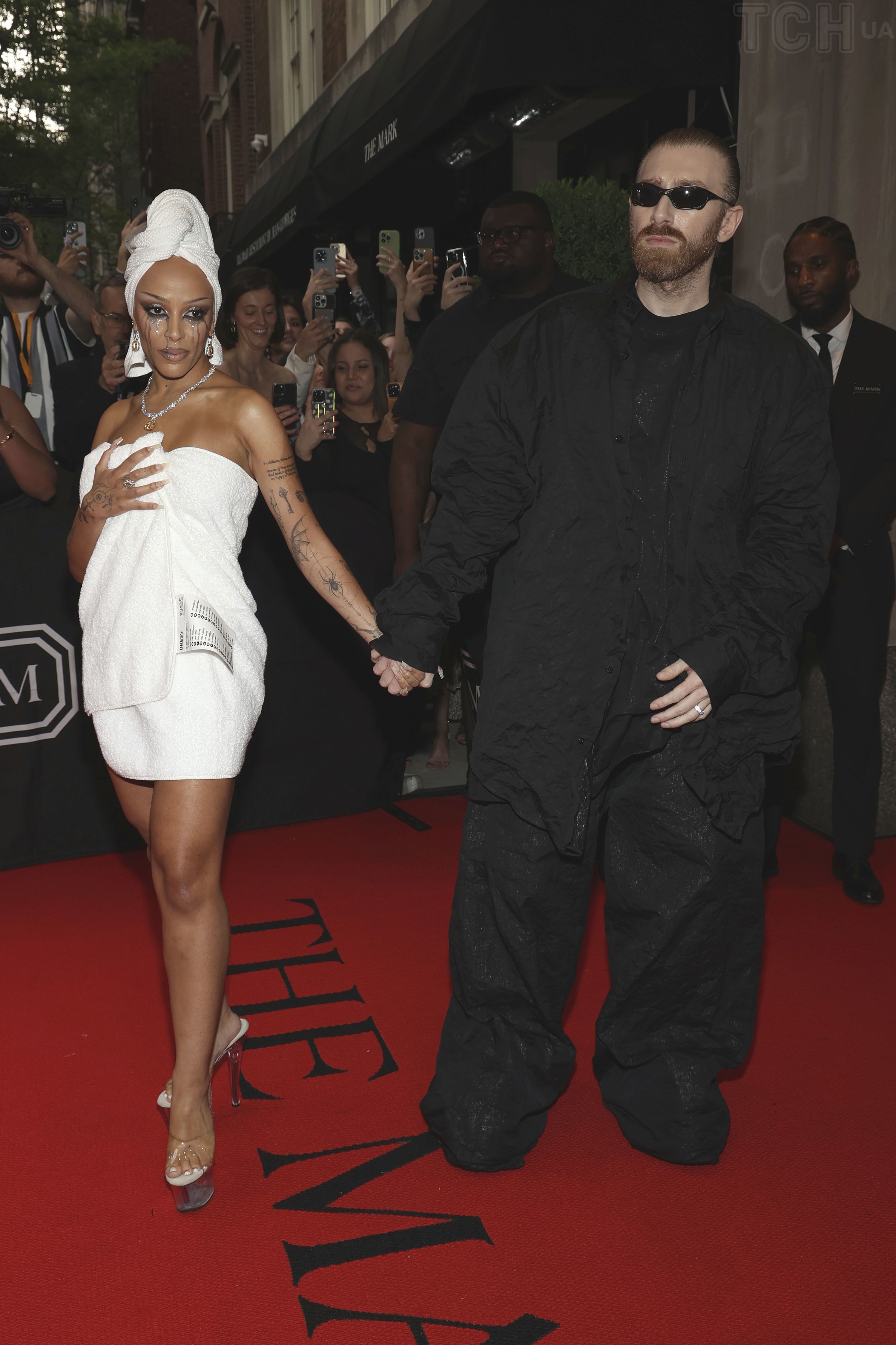 Doja Cat шокувала вибором відвертих образів для Met Gala - фото — Шоу ...