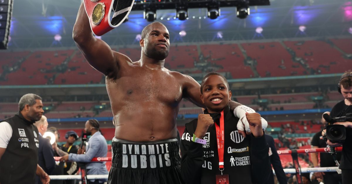 IBF зобов'язала Дюбуа захищати титул проти Чісори – чи завадить це його бою з Усиком — Проспорт